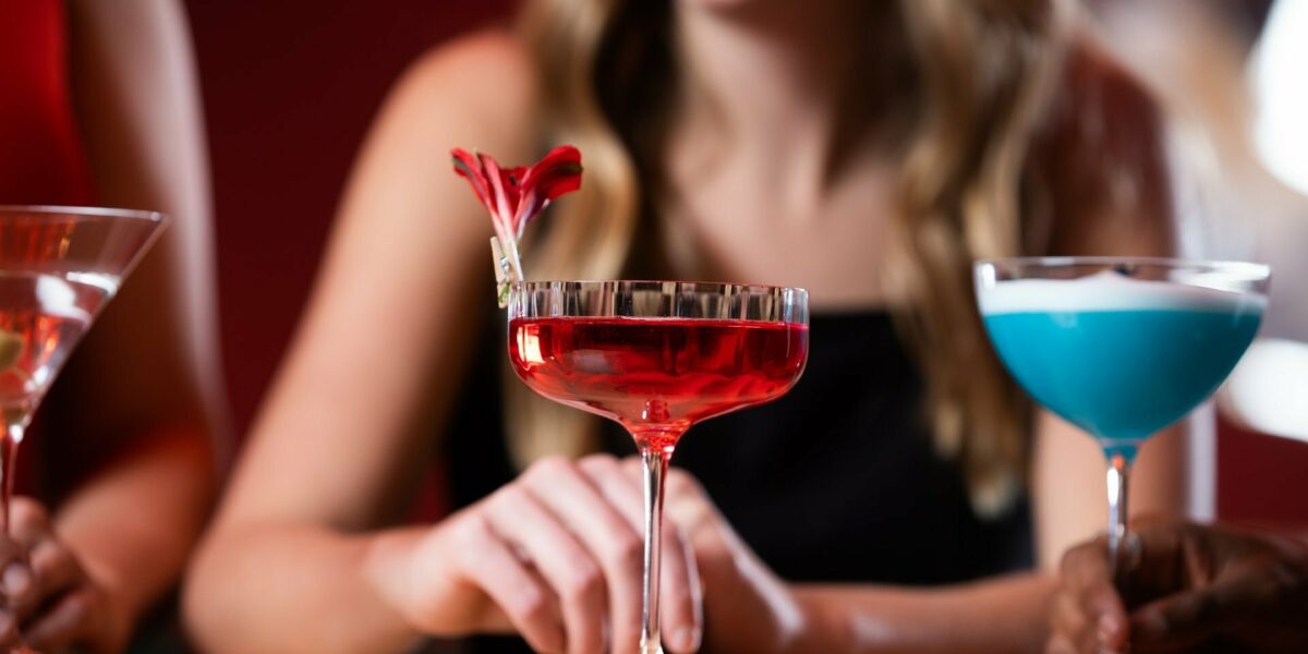 10 Best Cocktail Bars in Edmonton | Restaurants | Explore Edmonton