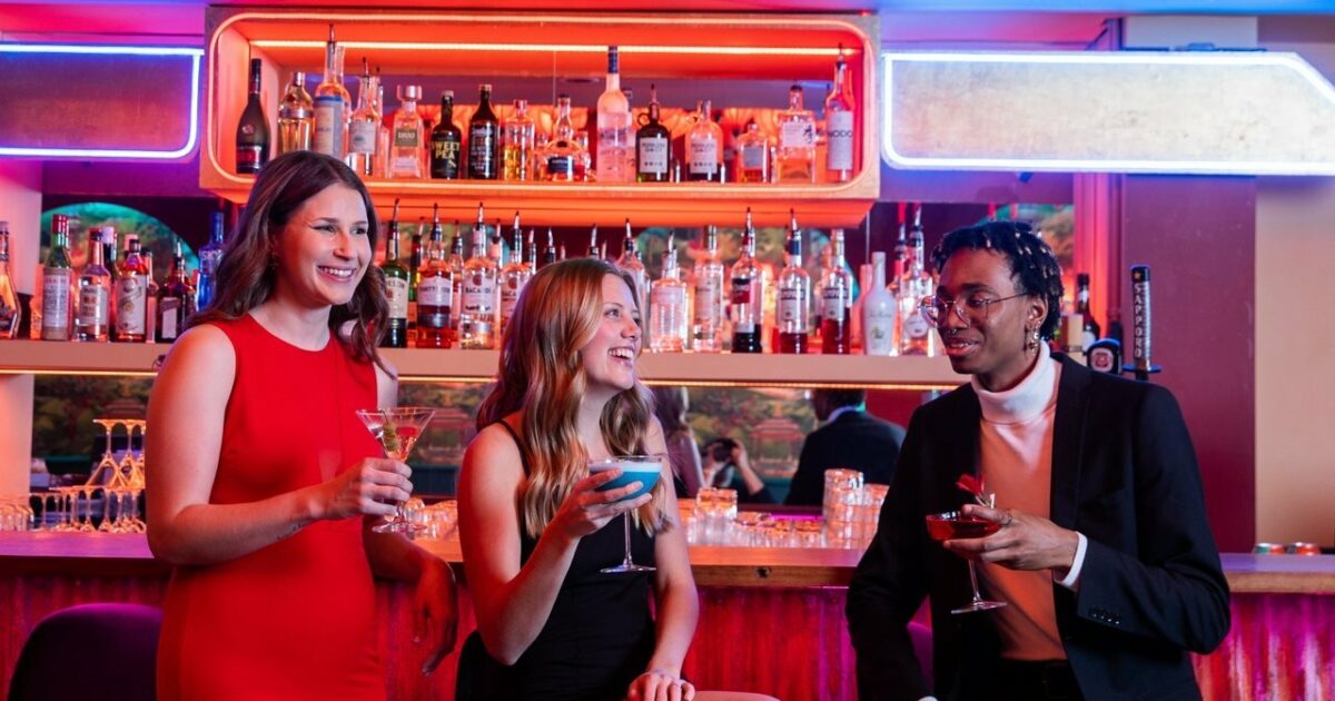 10 Best Cocktail Bars in Edmonton | Restaurants | Explore Edmonton